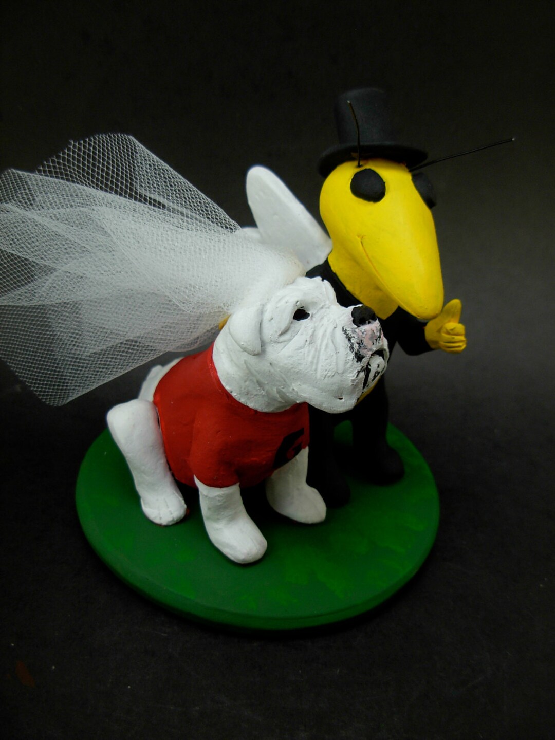 Georgia Bulldog Football Wedding Cake Topper, Georgia Tech Buzz Wedding ...