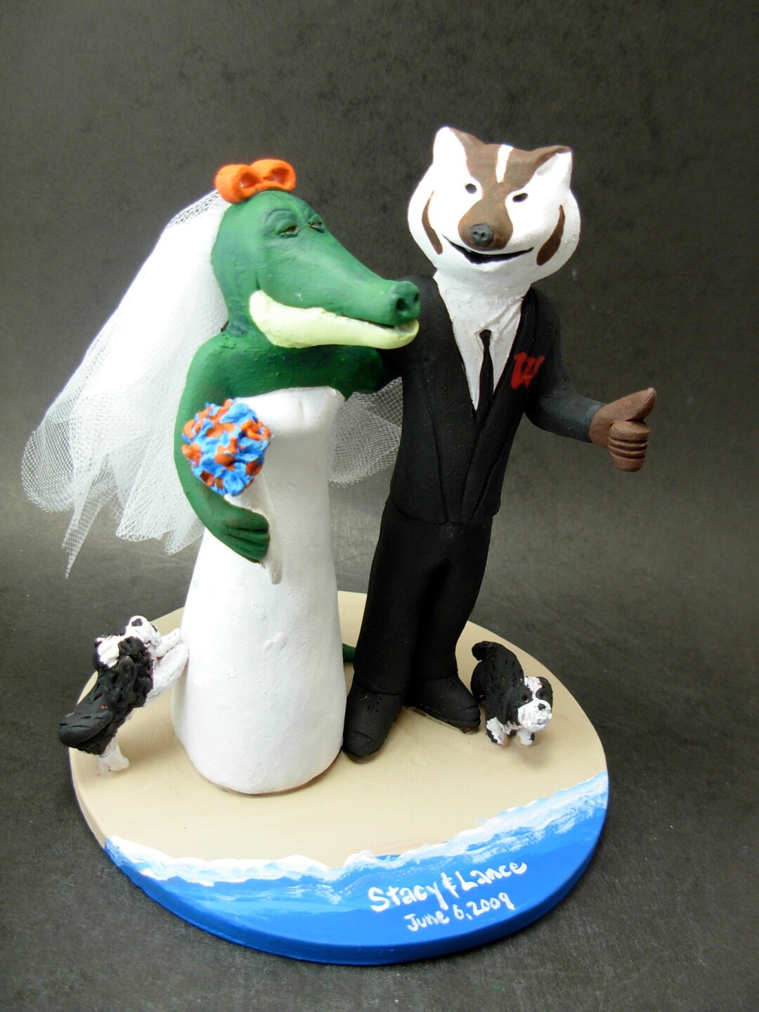 Badger and Gator Wedding Cake Topper, Wedding Cake Topper for College ...