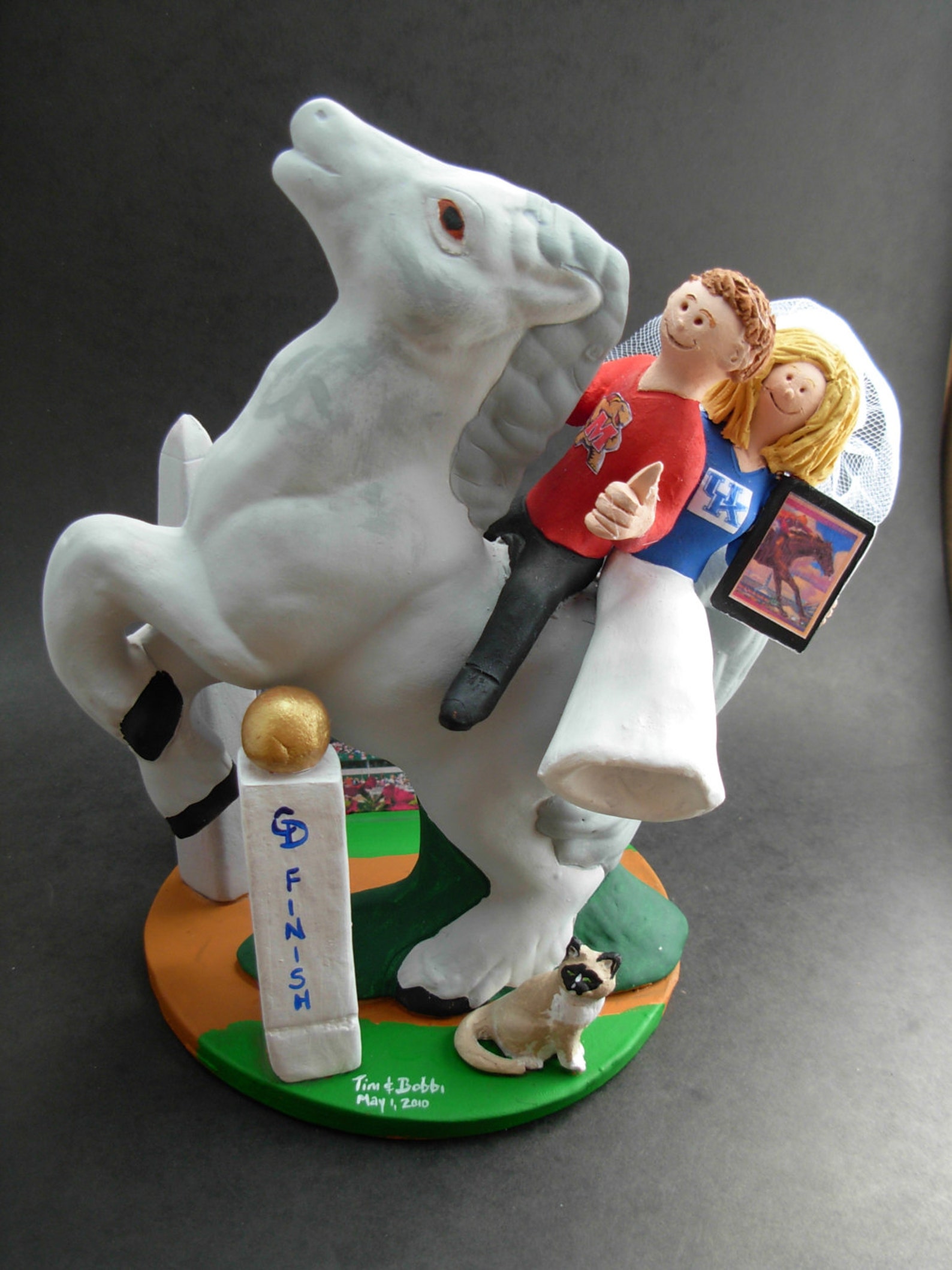 Horseback Riders / Equestrian Wedding Cake Topper, Bride and Groom on ...