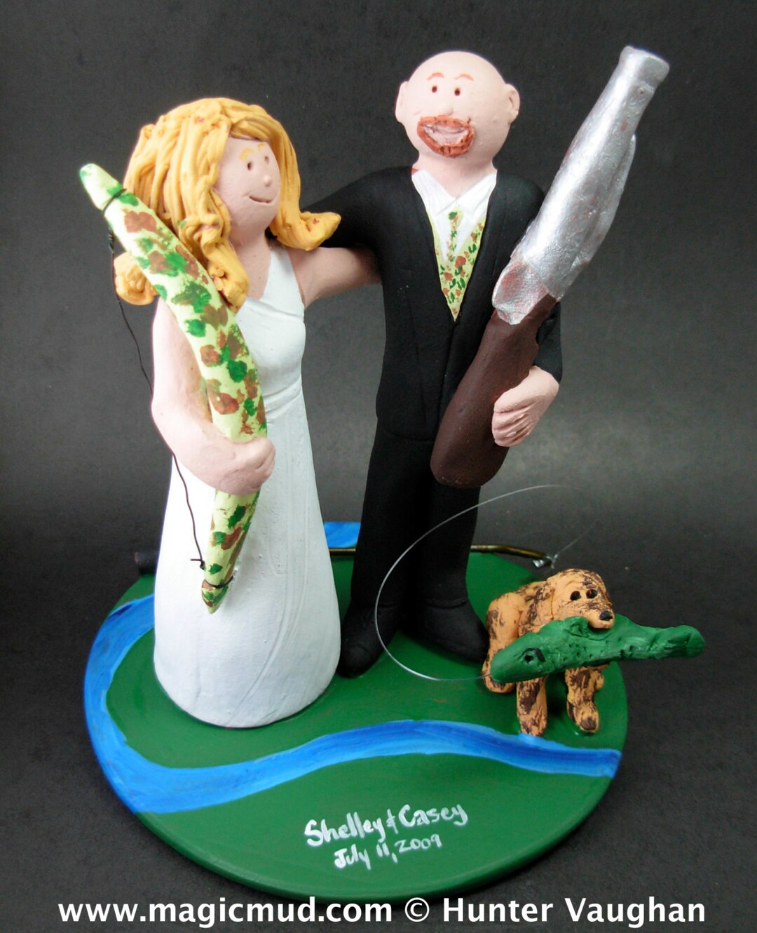 Bow Hunting Bride Shotgun Groom Wedding Cake Topper, Hunters Wedding ...