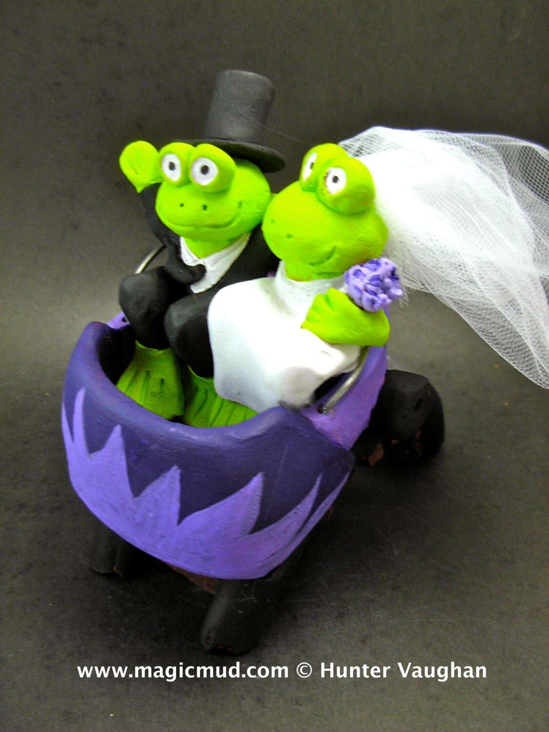 Frogs in Roller Coaster Wedding Cake Topper, Top Hat Frog Groom Wedding ...