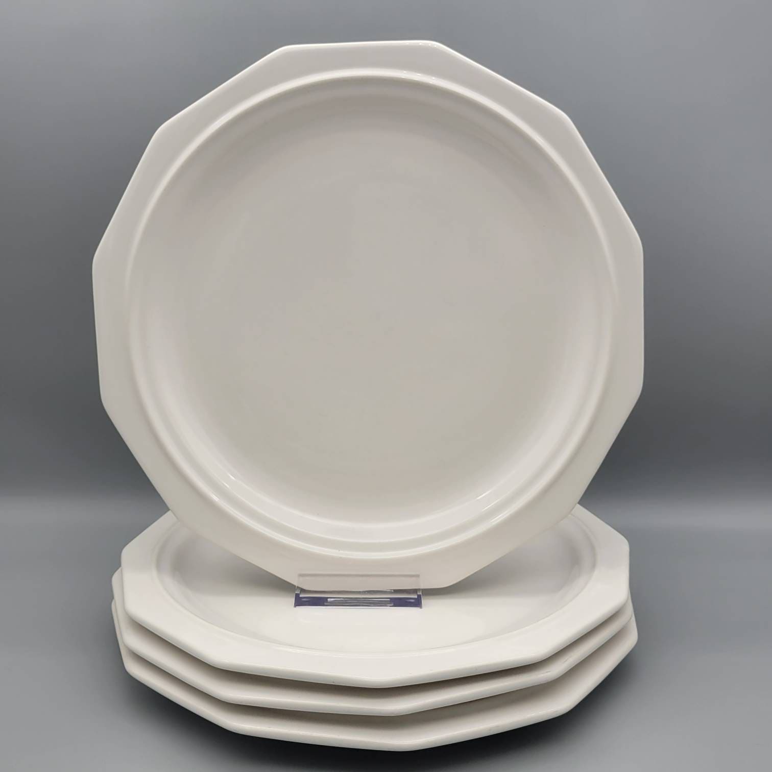 Vintage Pfaltzgraff Heritage White Stoneware Dinner Plates Set of 4 MCM ...