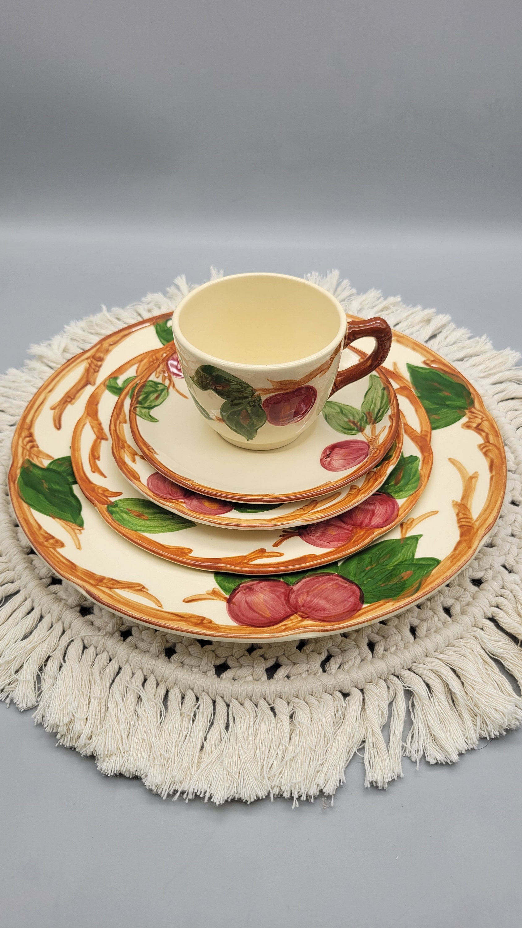 Franciscan Apple Pattern Service for 4 - Set of 20 - Franciscanware ...