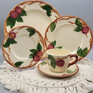 Franciscan Apple Pattern Service for 4 - Set of 20 - Franciscanware ...