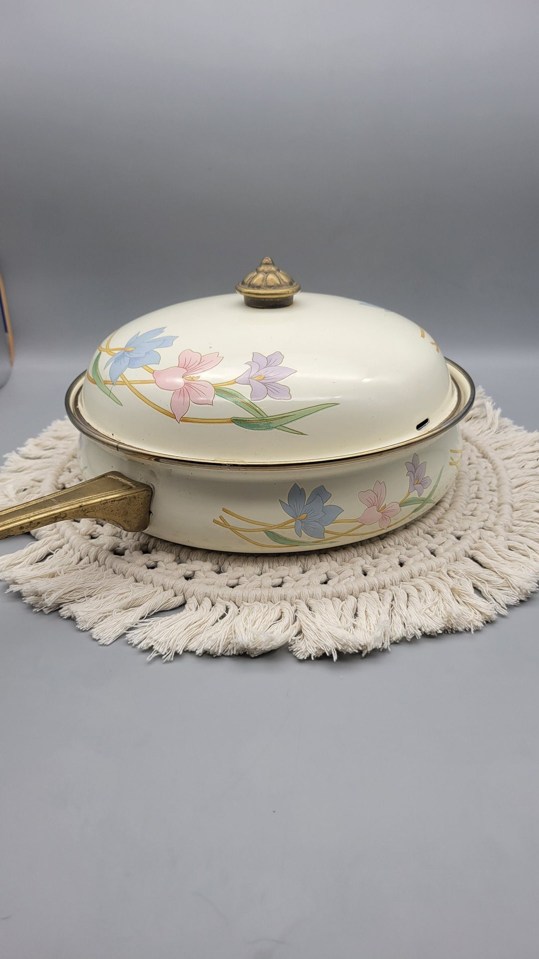 Vintage Porcelain Enamel Cookware - Retro Enamelware Dar Collection ...