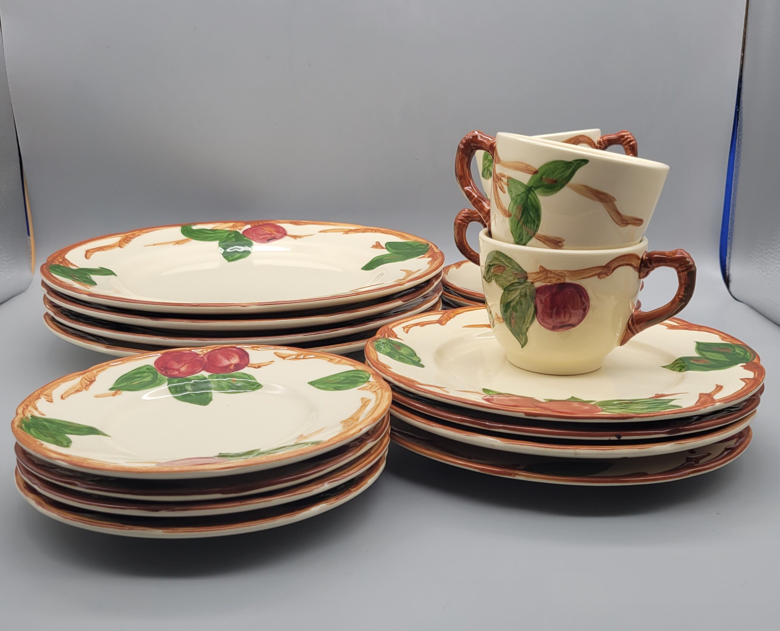 Franciscan Apple Pattern Service for 4 - Set of 20 - Franciscanware ...
