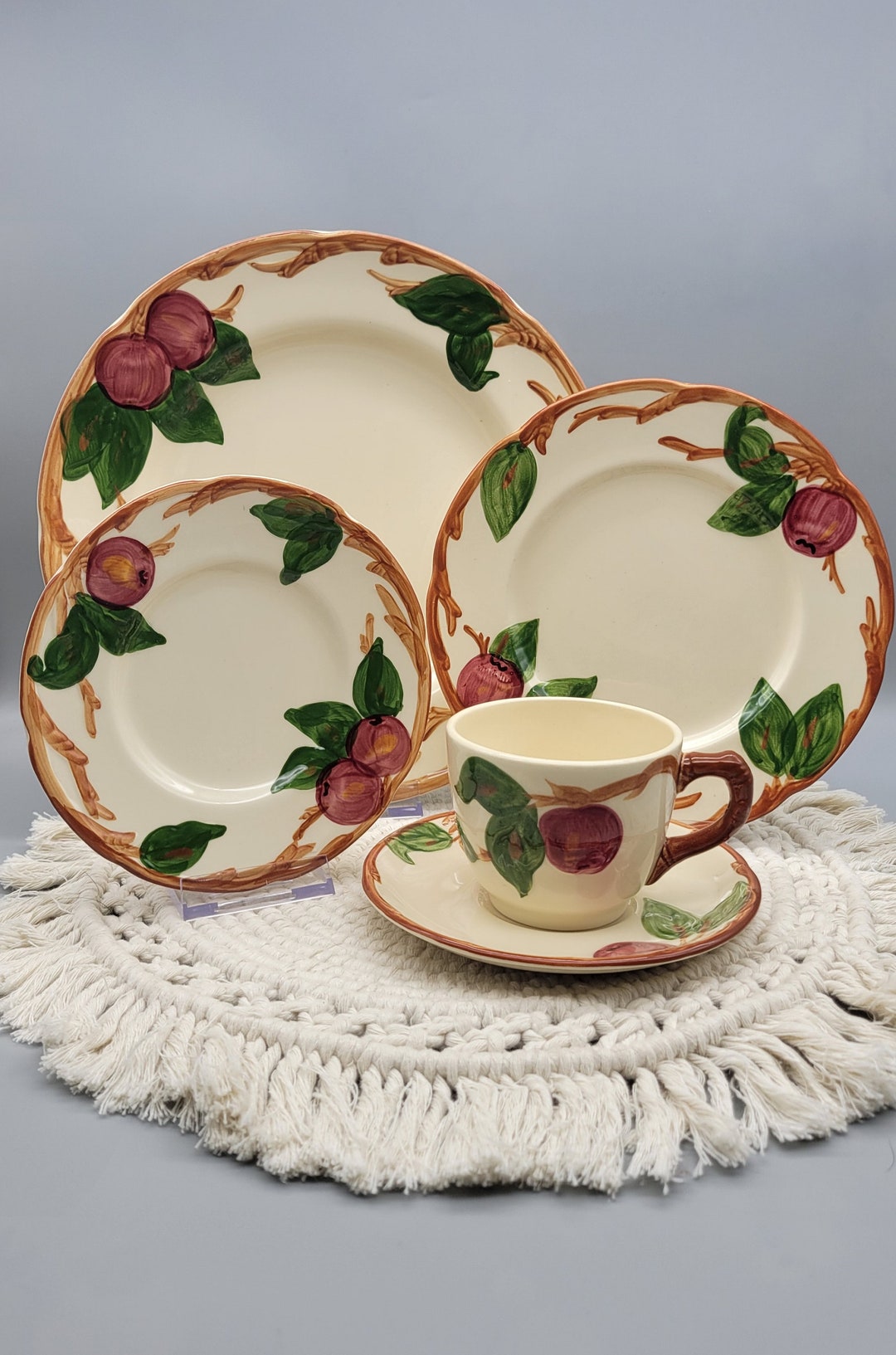 Franciscan Apple Pattern Service for 4 - Set of 20 - Franciscanware ...