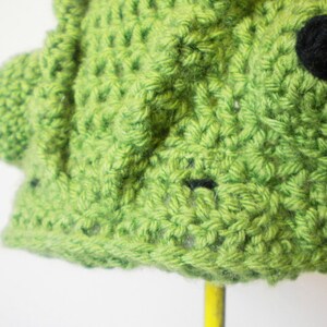 Crochet Chameleon Hat - Realistic Lizard Crochet Beanie - Crochet Hats ...