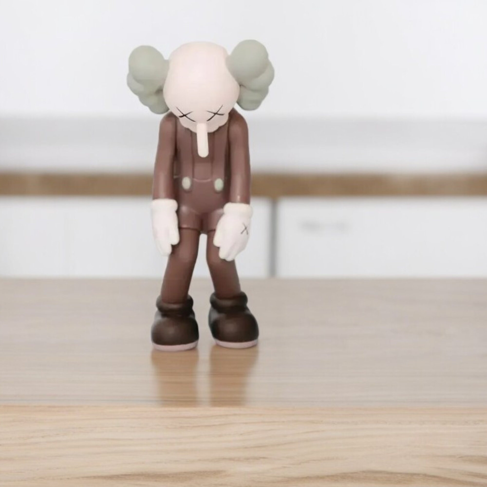 Replica KAWS Figure Hypebeast Decor Bearbrick Style Modern KAWS Statue ...