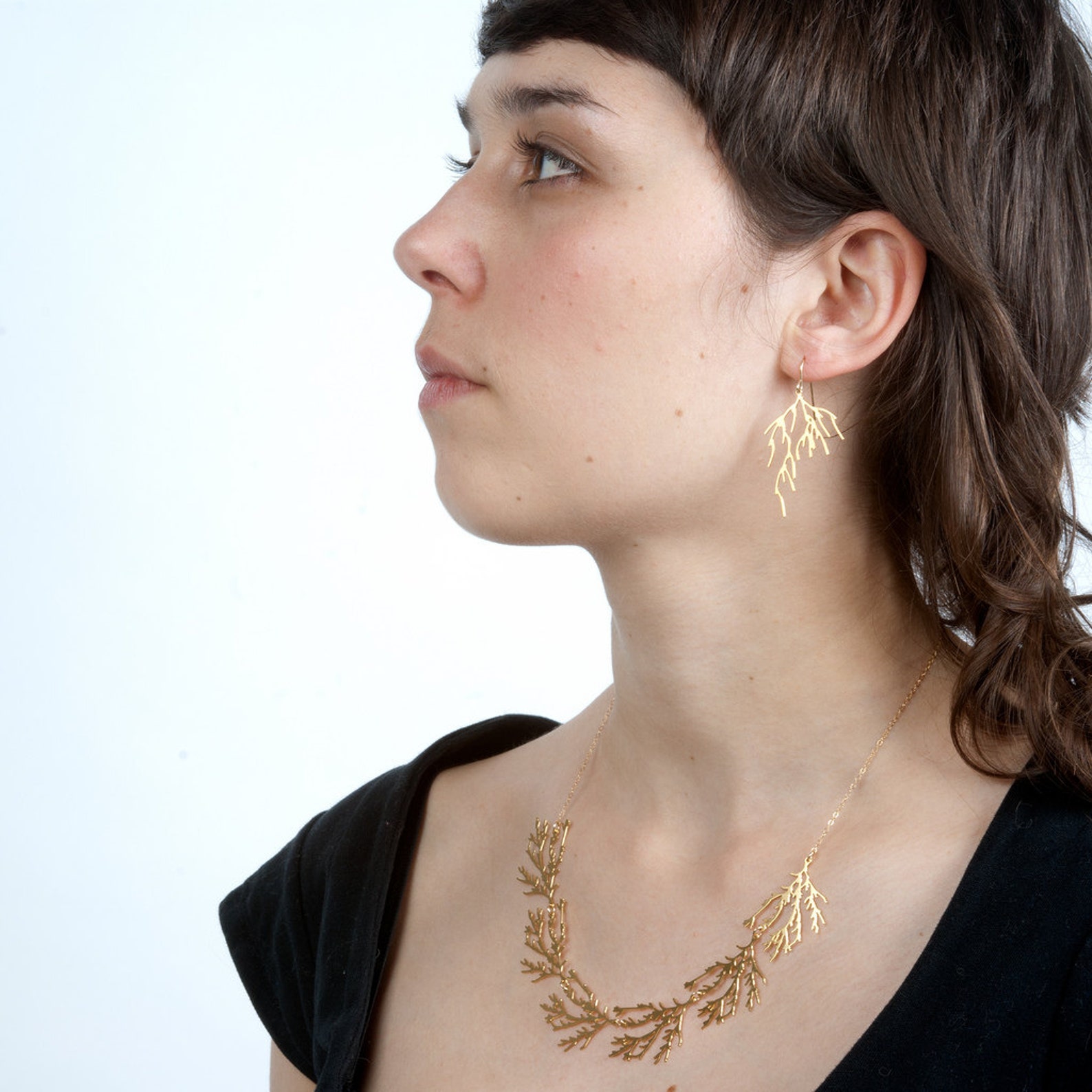 Filament Necklace gold - Etsy