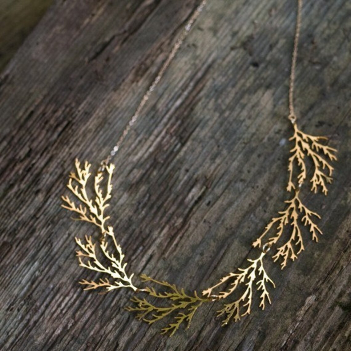 Filament Necklace gold - Etsy