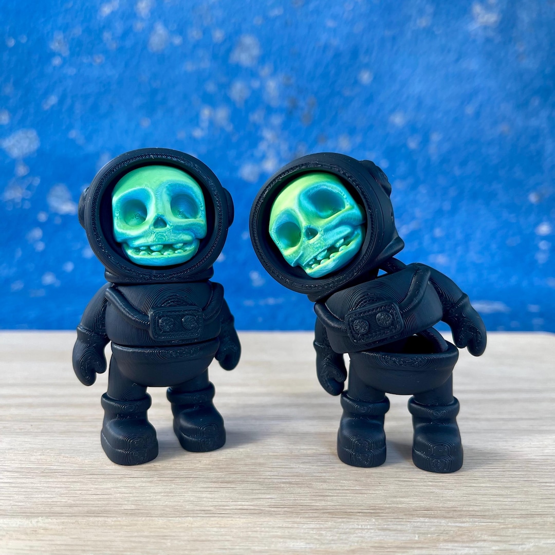 Flexi Fidget Skeleton Astronaut Toy, Articulated Stim, Desk Toy ...