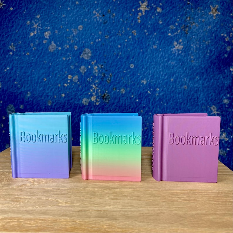 3D Printed Bookshelf Bookmark Holder: Book Lover Gift - Etsy