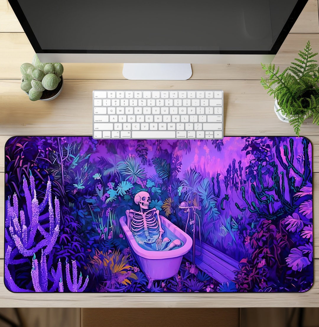 Aesthetic Gothic Skeleton Desk Mat, Funny Skeleton in Shower With ...