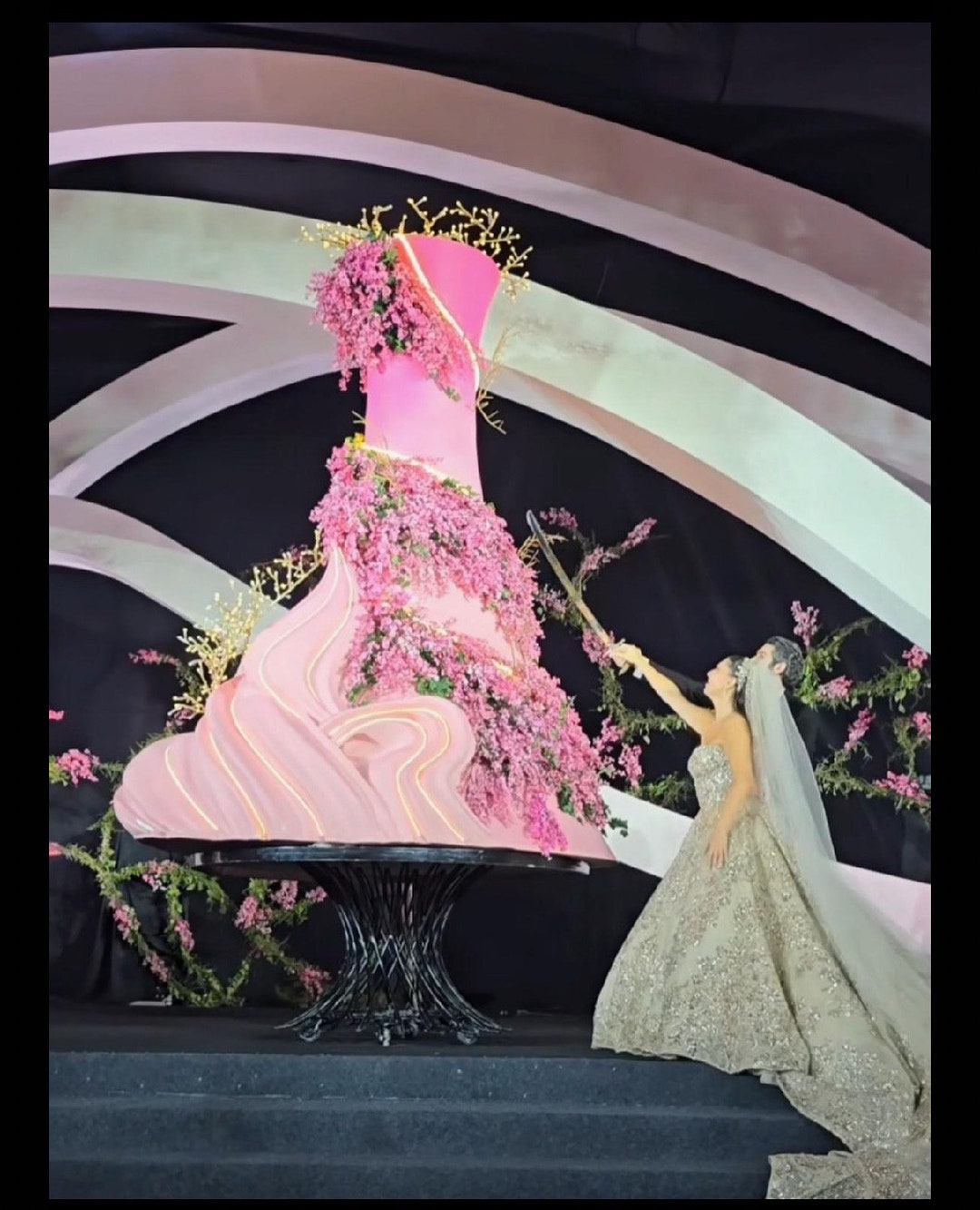 Custom Couture Cake- Pink Dreams - Etsy