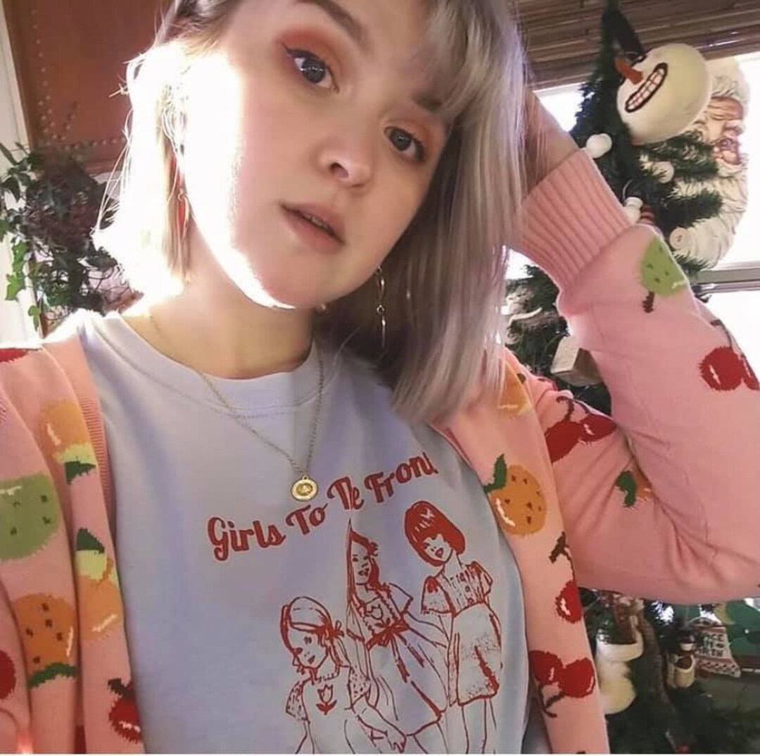 Girls to the Front T-shirt - Etsy