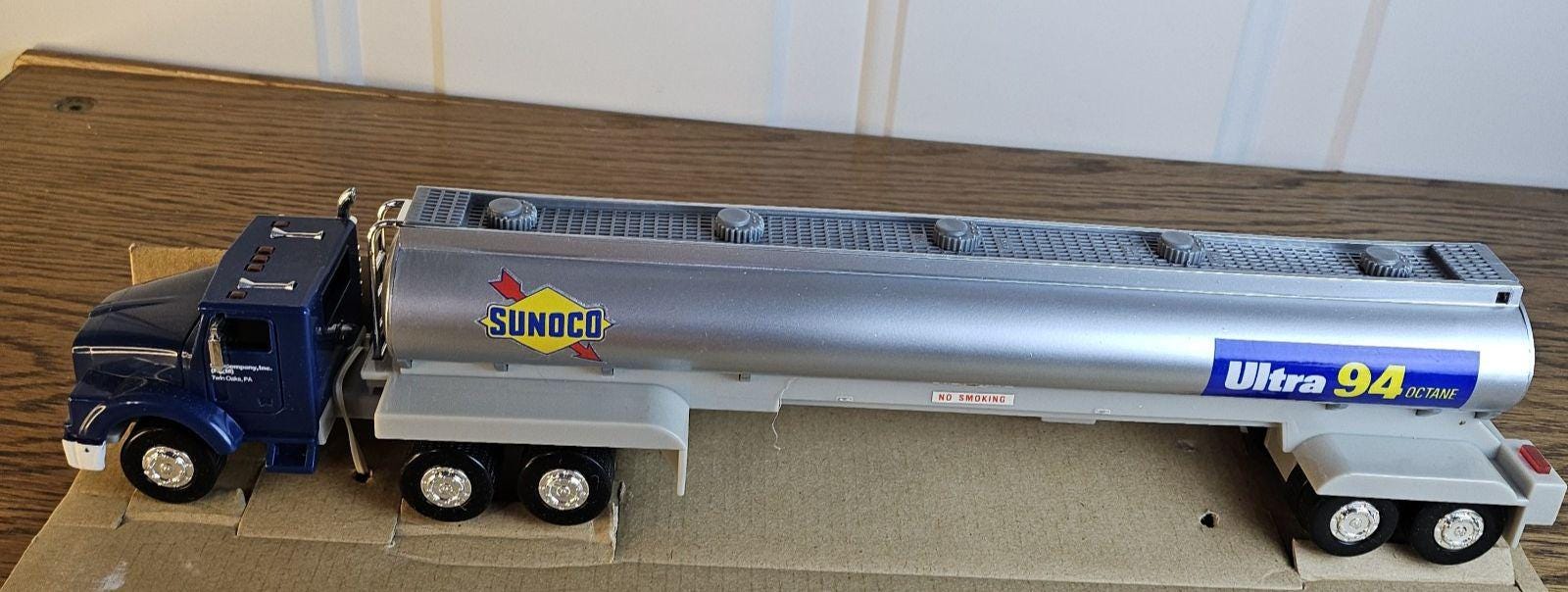 Vintage Sunoco Tanker Truck Series 1 Dual Sound Switch & Lights New in ...