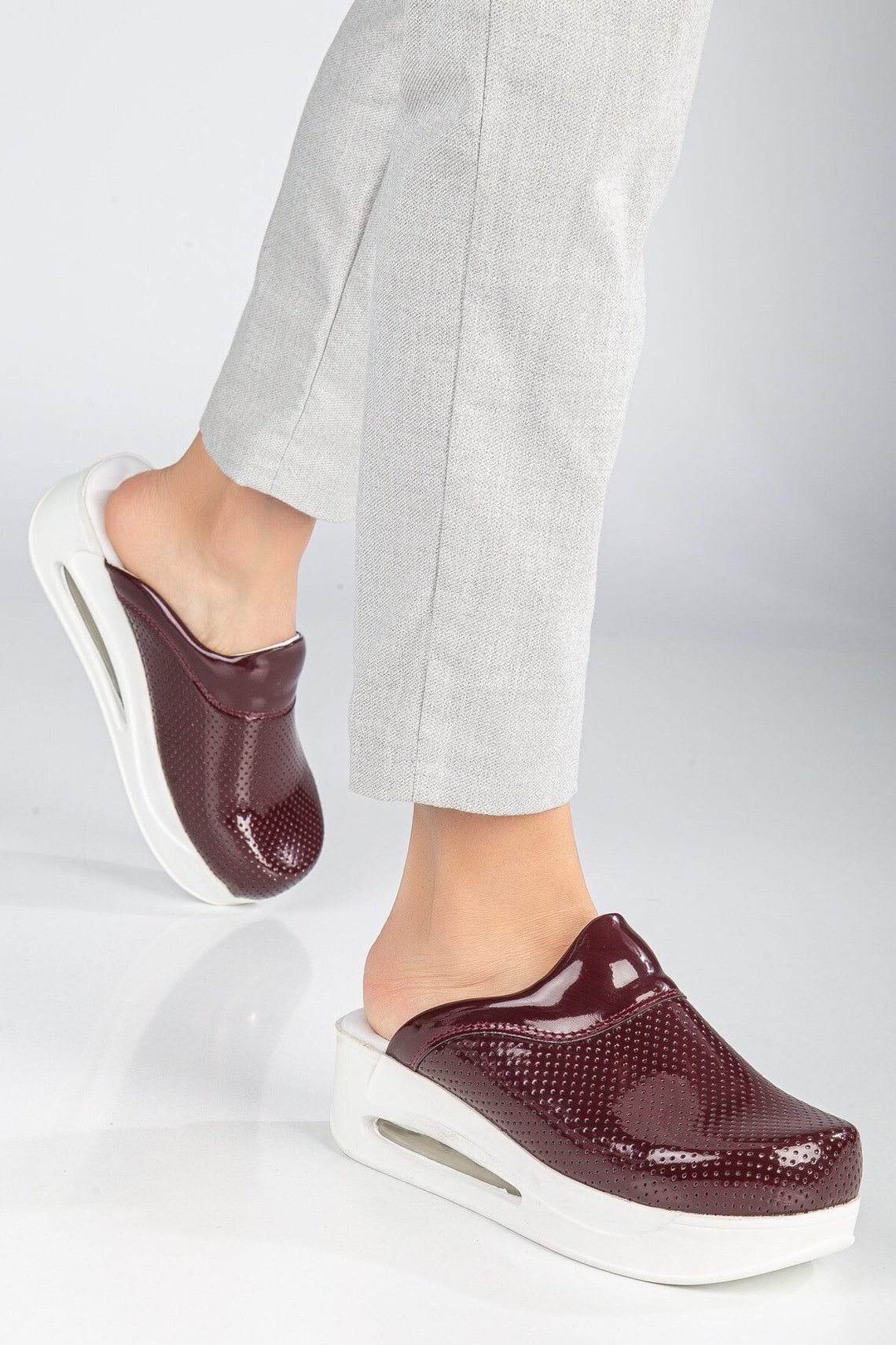Orthopedic Nurse Clogs, Maroon Medical Slippers, Comfortable Nursing ...