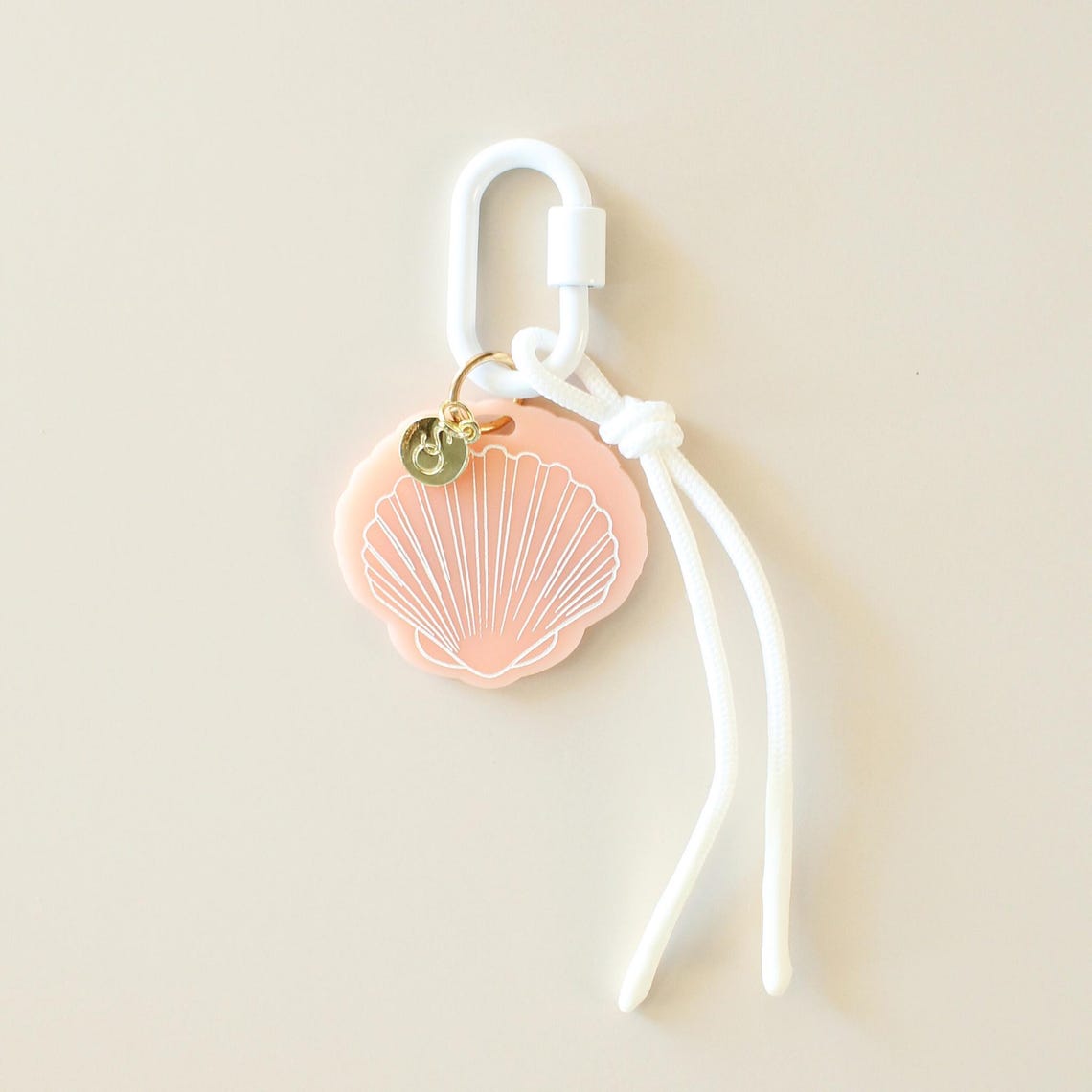 Seashell Bag Charm | Engraved Acrylic Keychain | Tote Bag Charm - Etsy