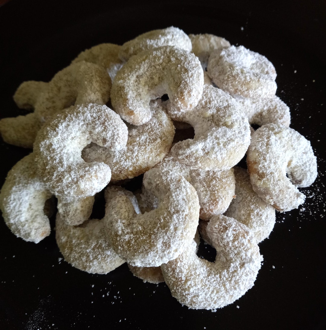 MINI Traditional EUROPEAN Artisan COOKIES Vanilla Crescents ...