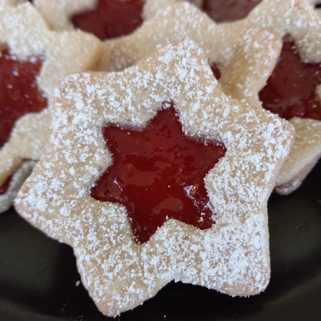 EUROPEAN ARTISAN LINZER Star Cookies for Christmas, Holidays ...