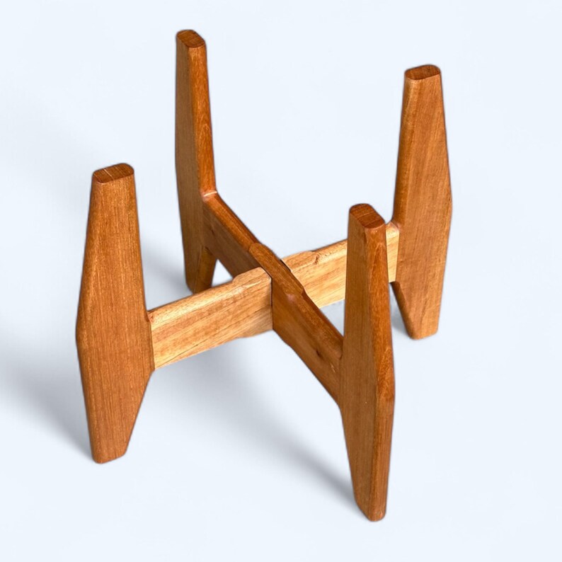 Cedar Wood Plant Stand: Mid-century Modern Indoor Planter With Leveling ...