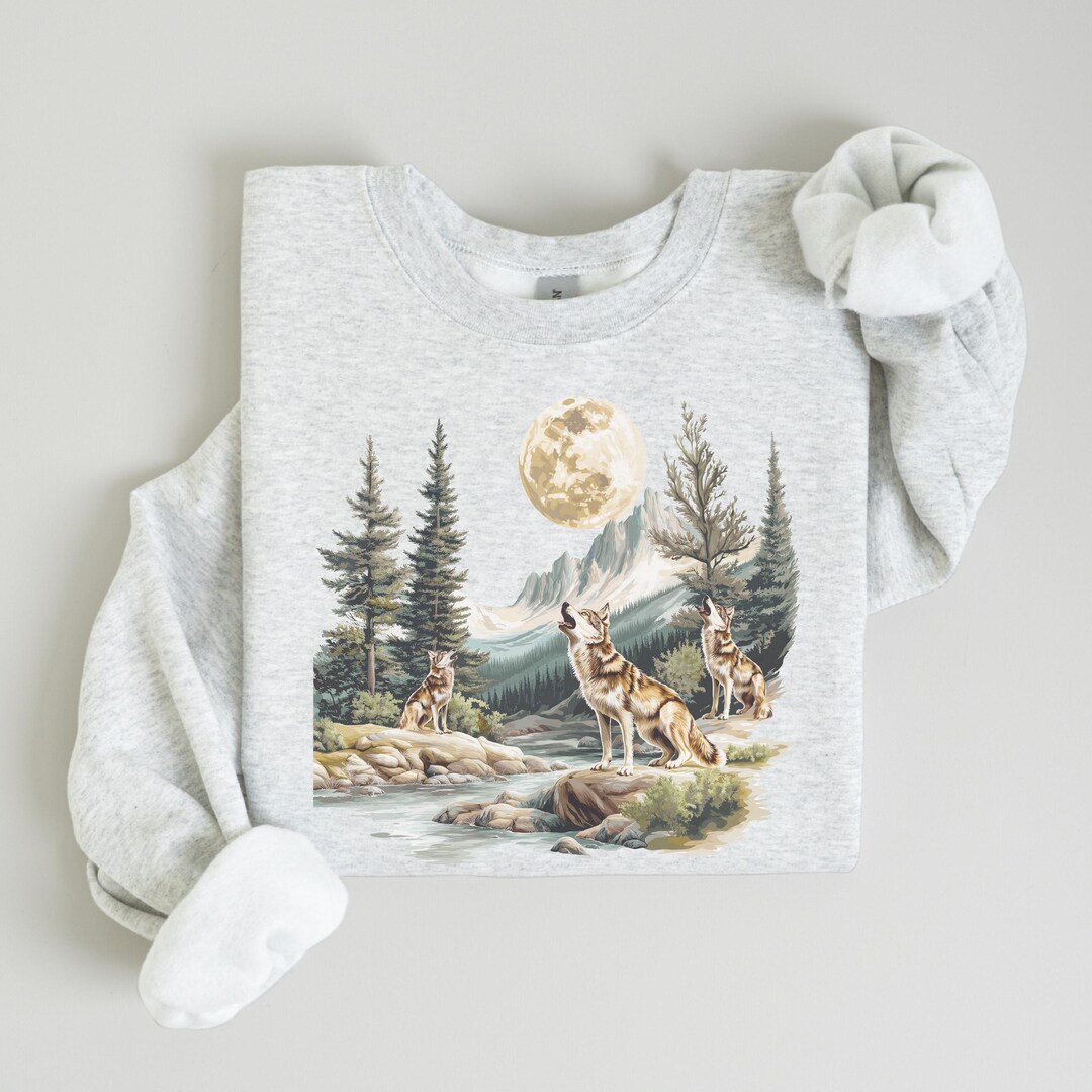 Retro Wolf Shirt Retro 90s Vintage Wolf Howling Wildlife Sweatshirt ...