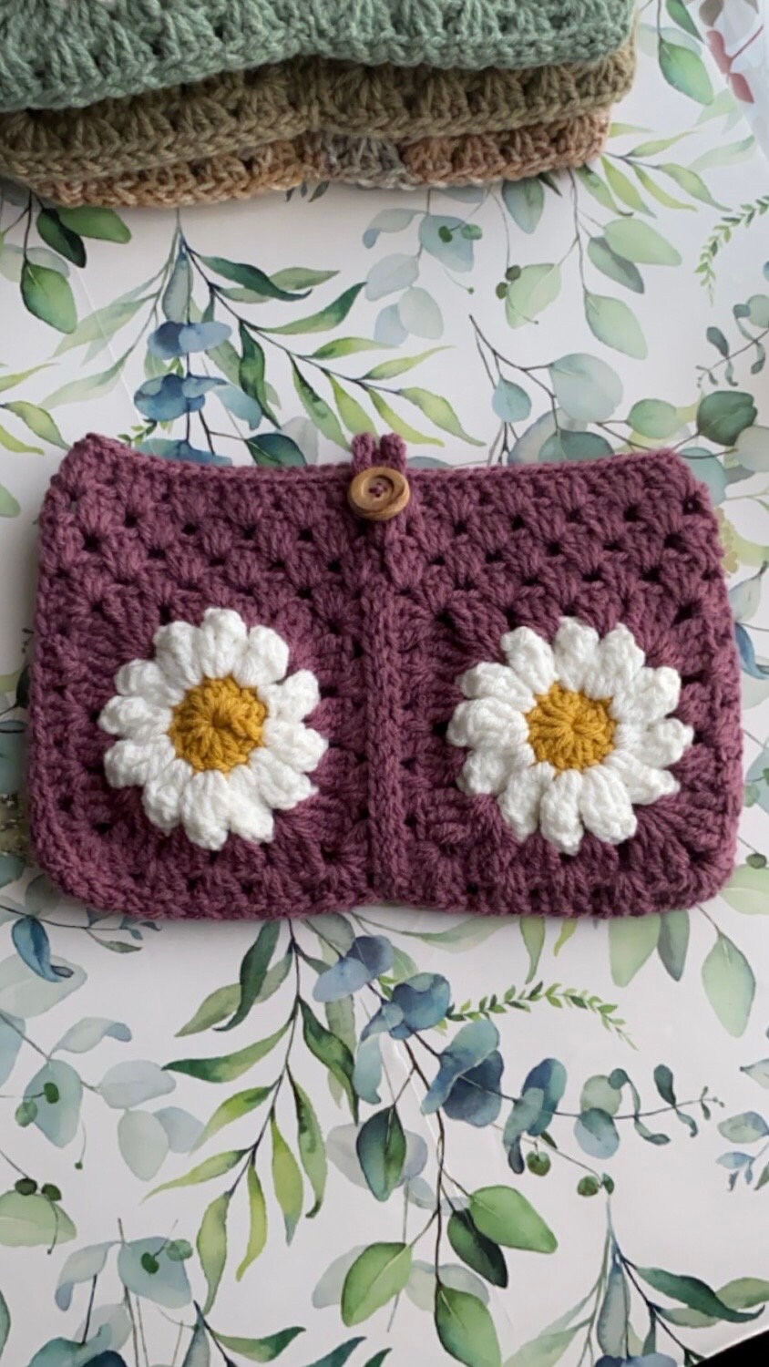 Crochet Daisy Book Cover | Handmade Book Sleeve | Crochet Daisy Flower ...