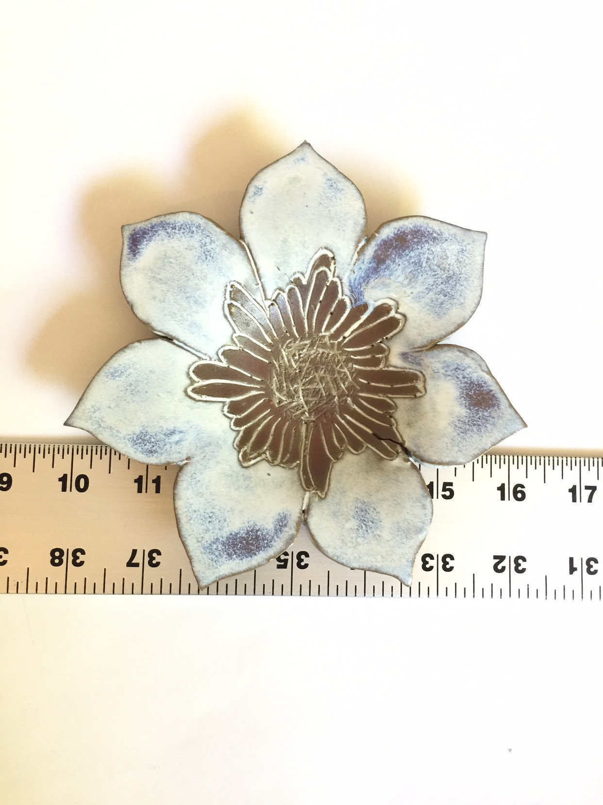 White Anemone Flower Butterfly Puddler - Etsy