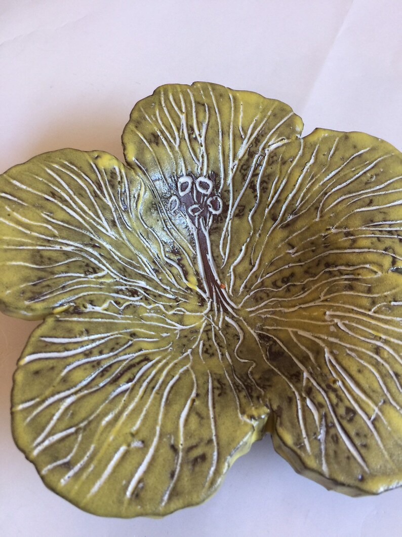 Carved Matte Yellow Hibiscus Flower Butterfly Puddler Feeder - Etsy