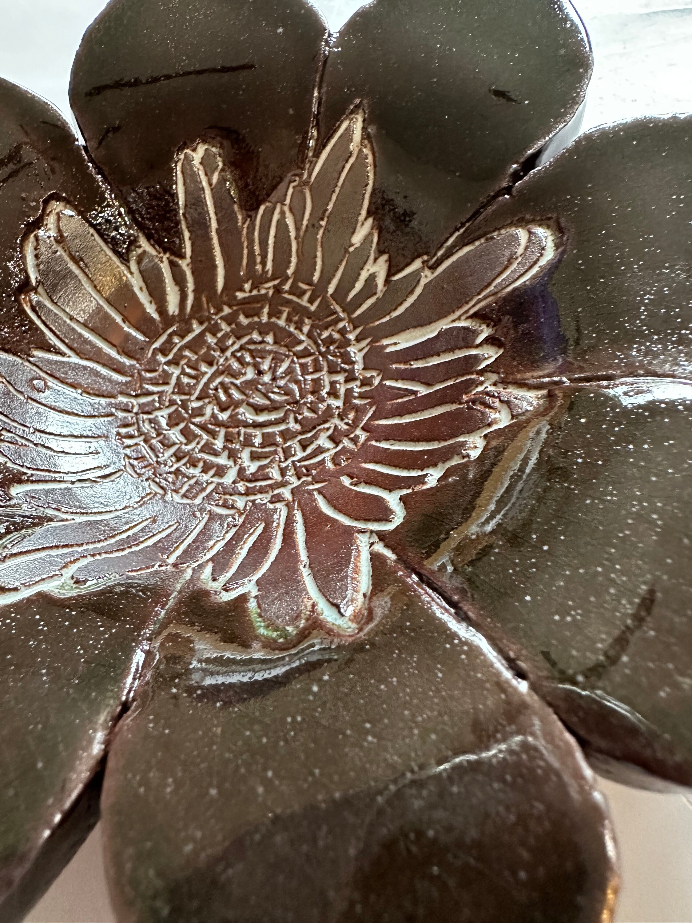 Dark & Broody Brown Anemone Flower Butterfly Puddler - Etsy