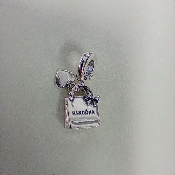 Pandora shopping charm store