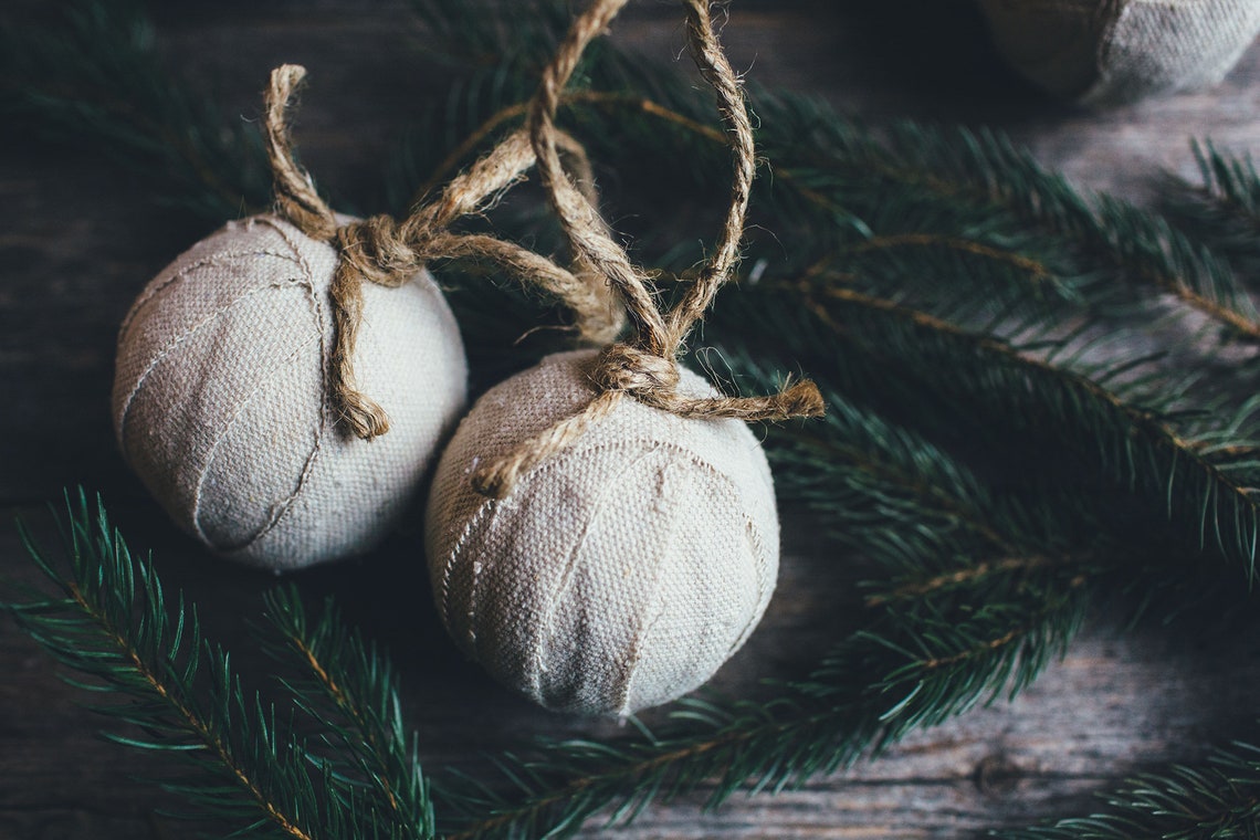 Rustic Farmhouse Natural Canvas Rag Ball Christmas Tree Ornaments, Set ...