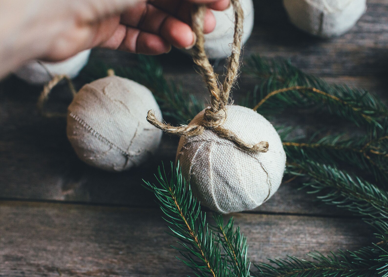 Rustic Farmhouse Natural Canvas Rag Ball Christmas Tree Ornaments, Set ...
