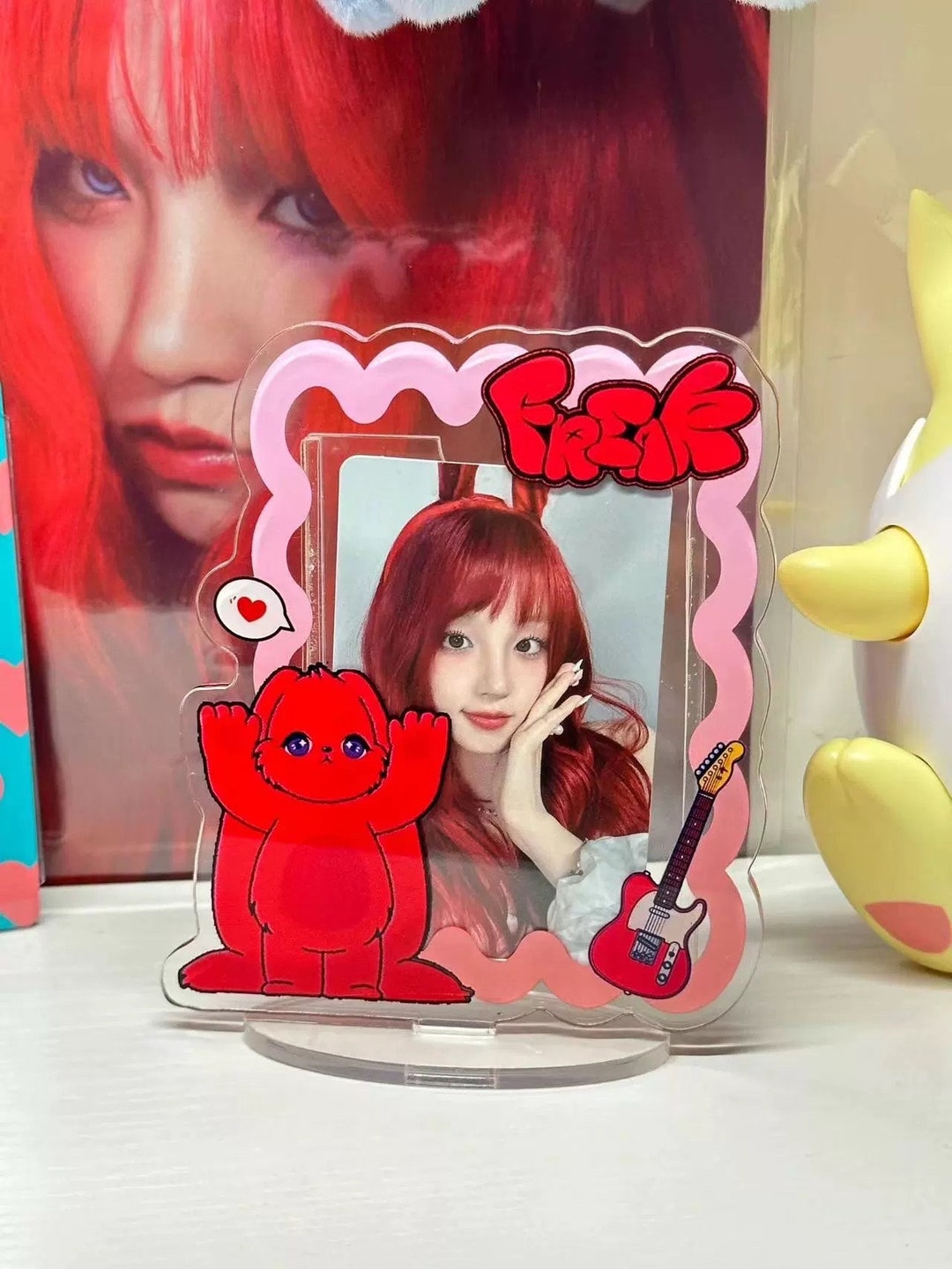 Gidle Yuqi Freak Photocard Holder Gigi Red Rabbit Display Desk Deco ...