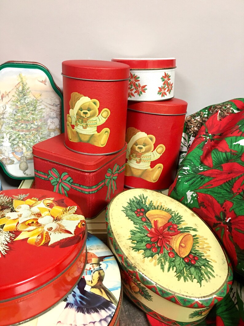 Choice Vintage Decorative Christmas Tin for Biscuits, Cookies, Candy ...