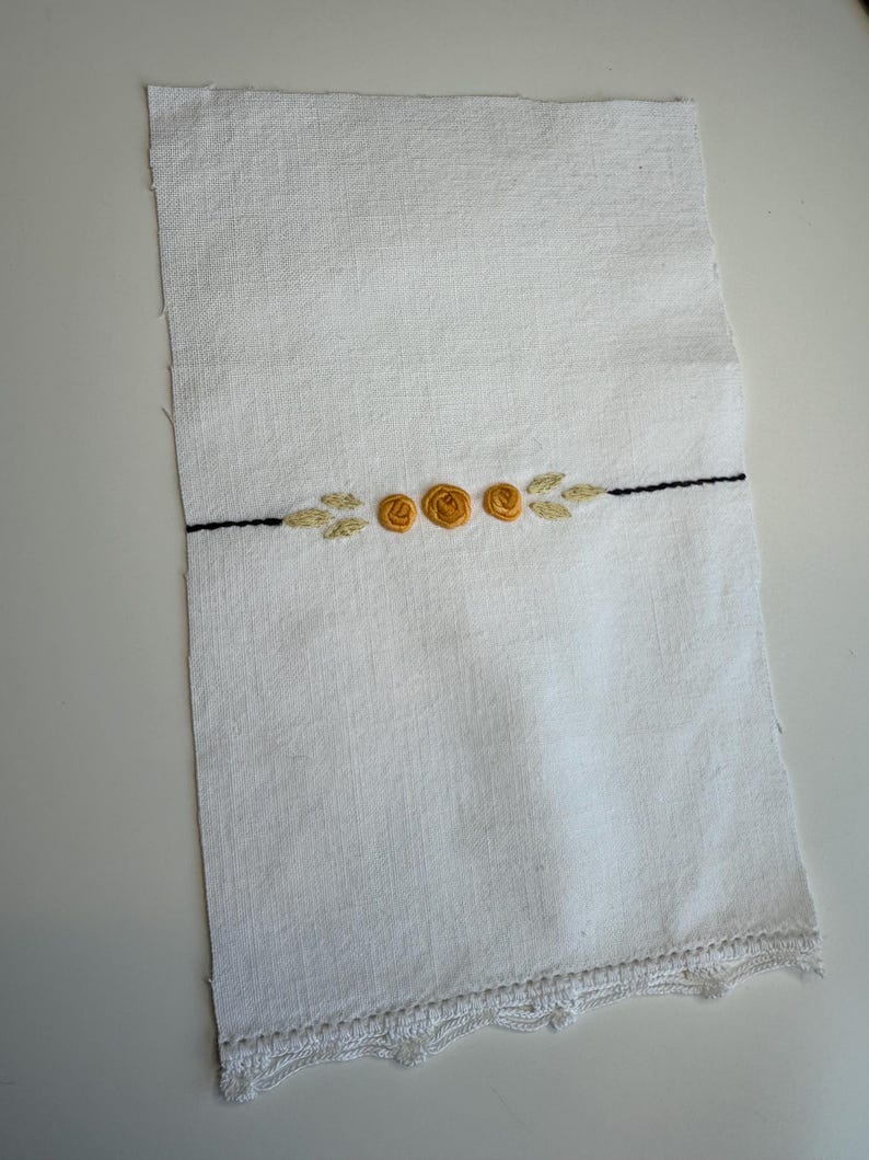 Hand Stitched Vintage Linen Piece 114 - Etsy