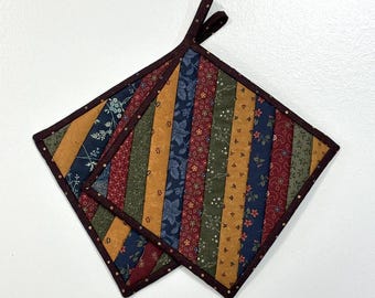 Quilted Scrappy Strip Pot Holders Rustic, Primitive And/or Farmhouse ...