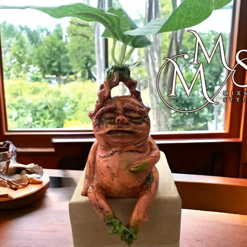 Shelf Statues - Etsy