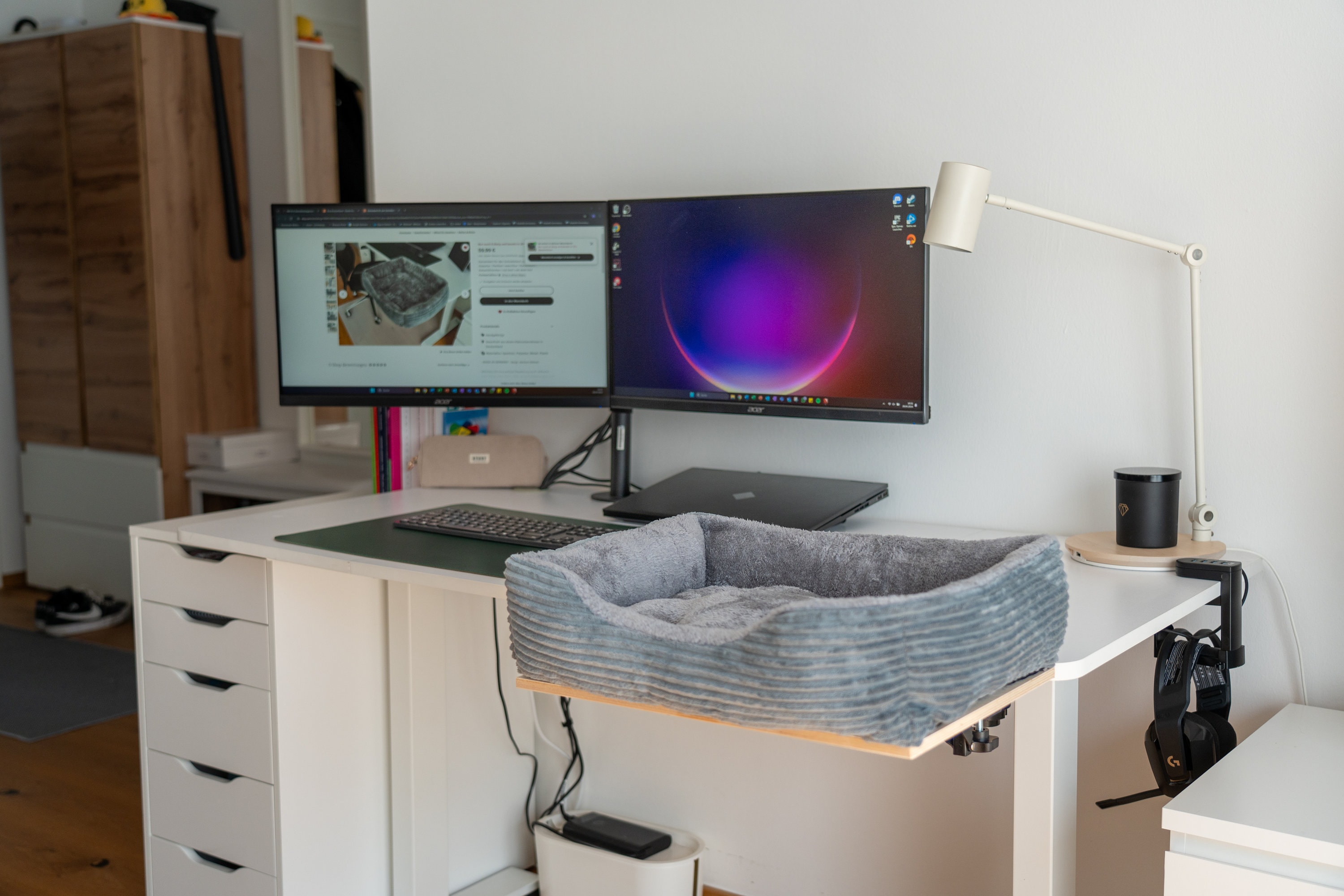 Cat Bed for the Desk Foldable Sturdy No Tools Needed Cat Basket Cat Bed ...