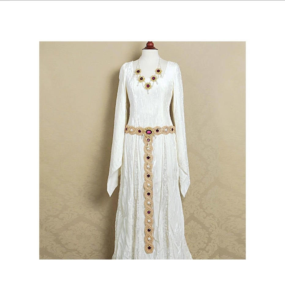 Uncut Floor-length Cape and Medieval Princess Seam Dress - Butterick ...