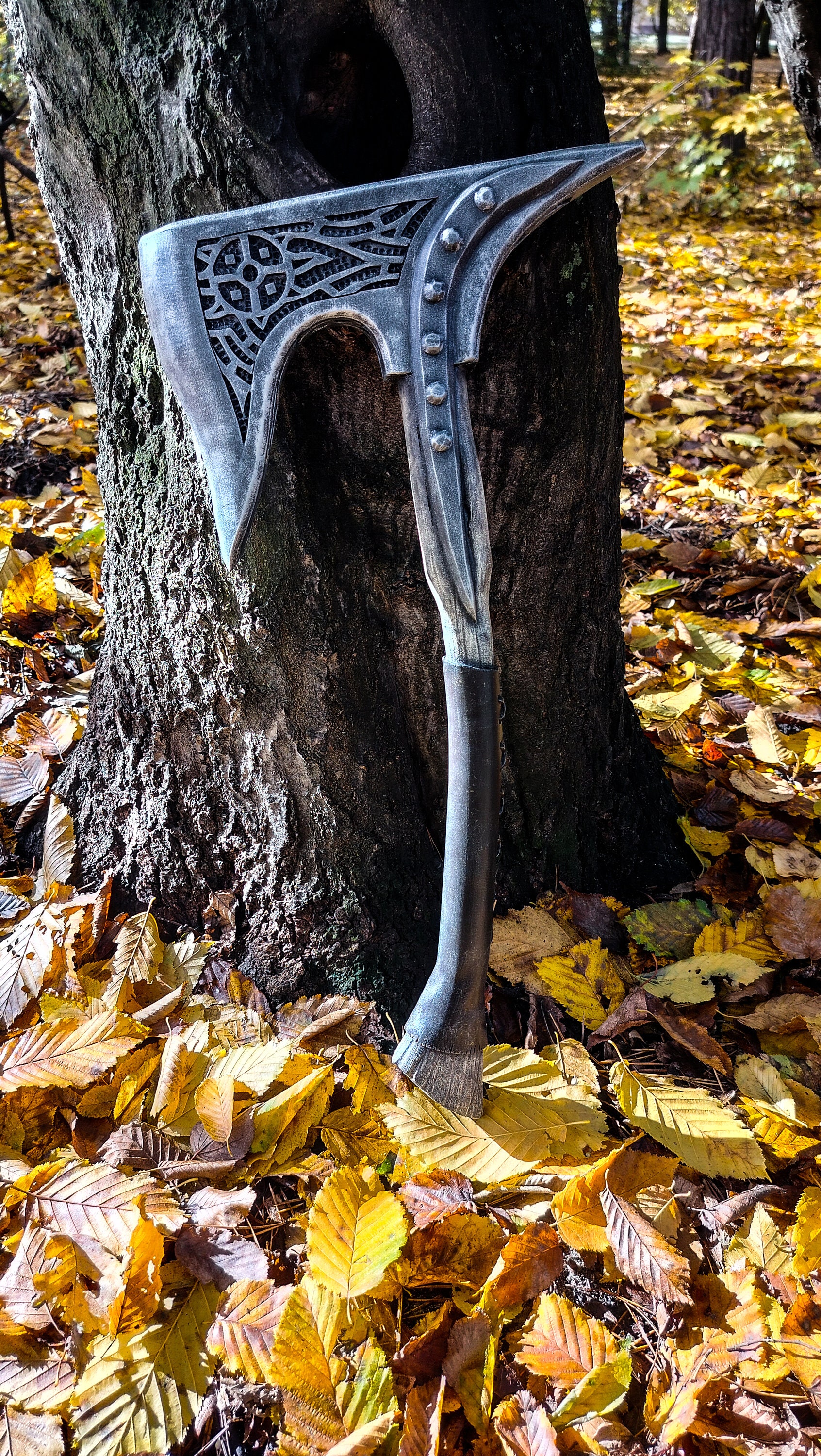 Dawnguard Axe Replica - Full Size Inspired by the Elder Scrolls V ...