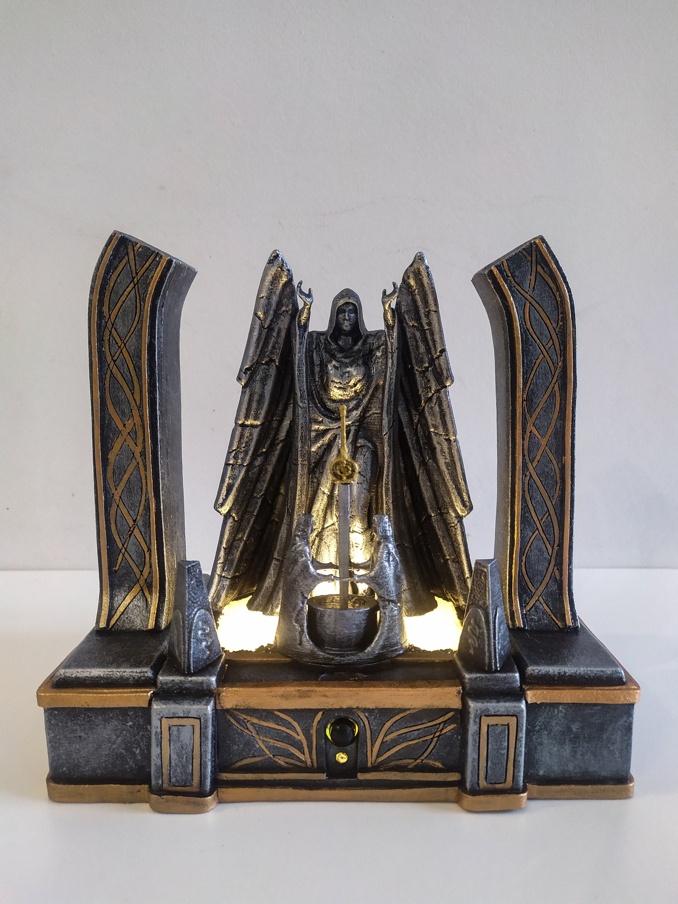 Night Light dawnbreaker's Forging, Meridia Statue With Motion Sensor ...