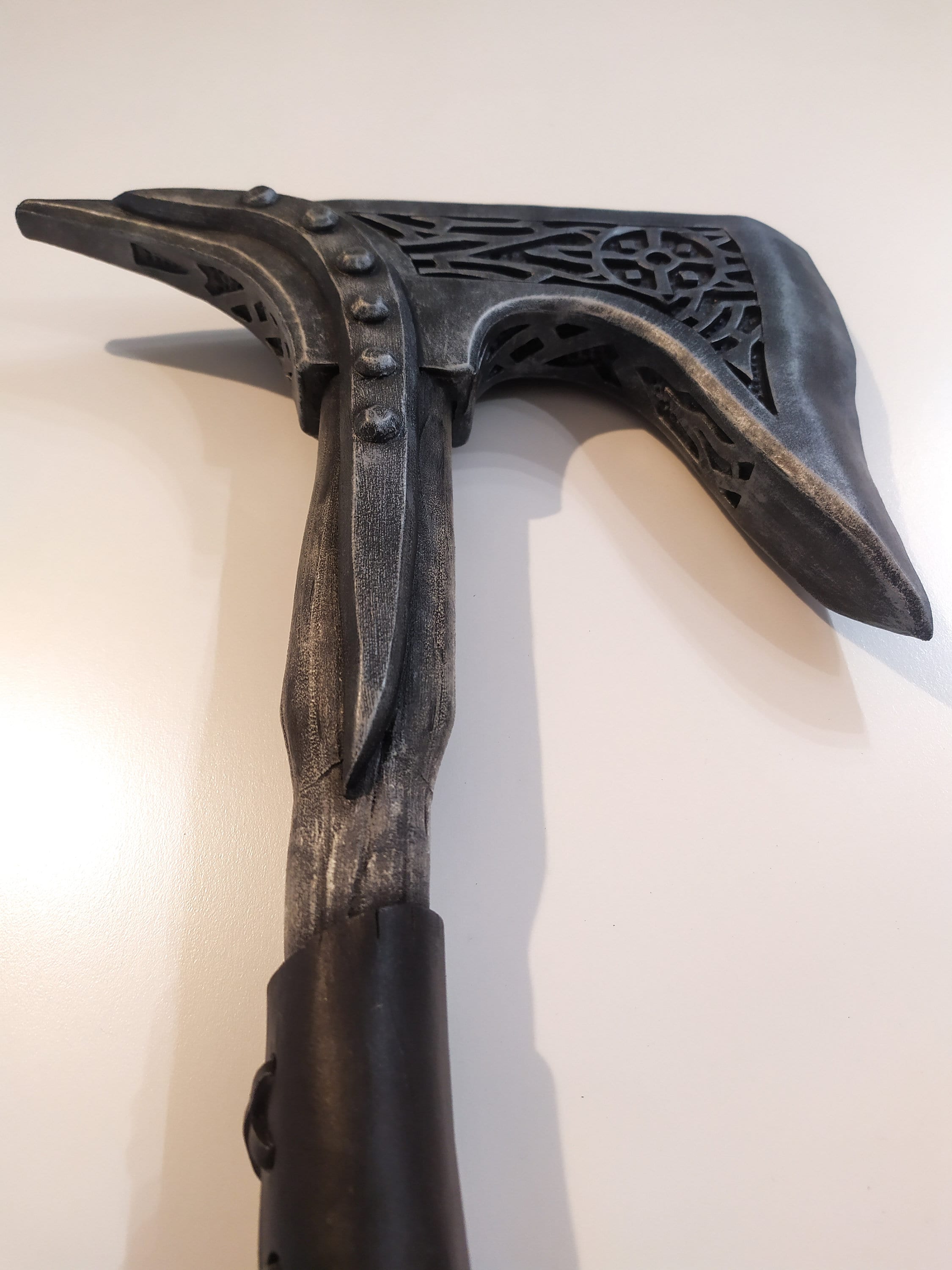 Dawnguard Axe Replica - Full Size Inspired by the Elder Scrolls V ...