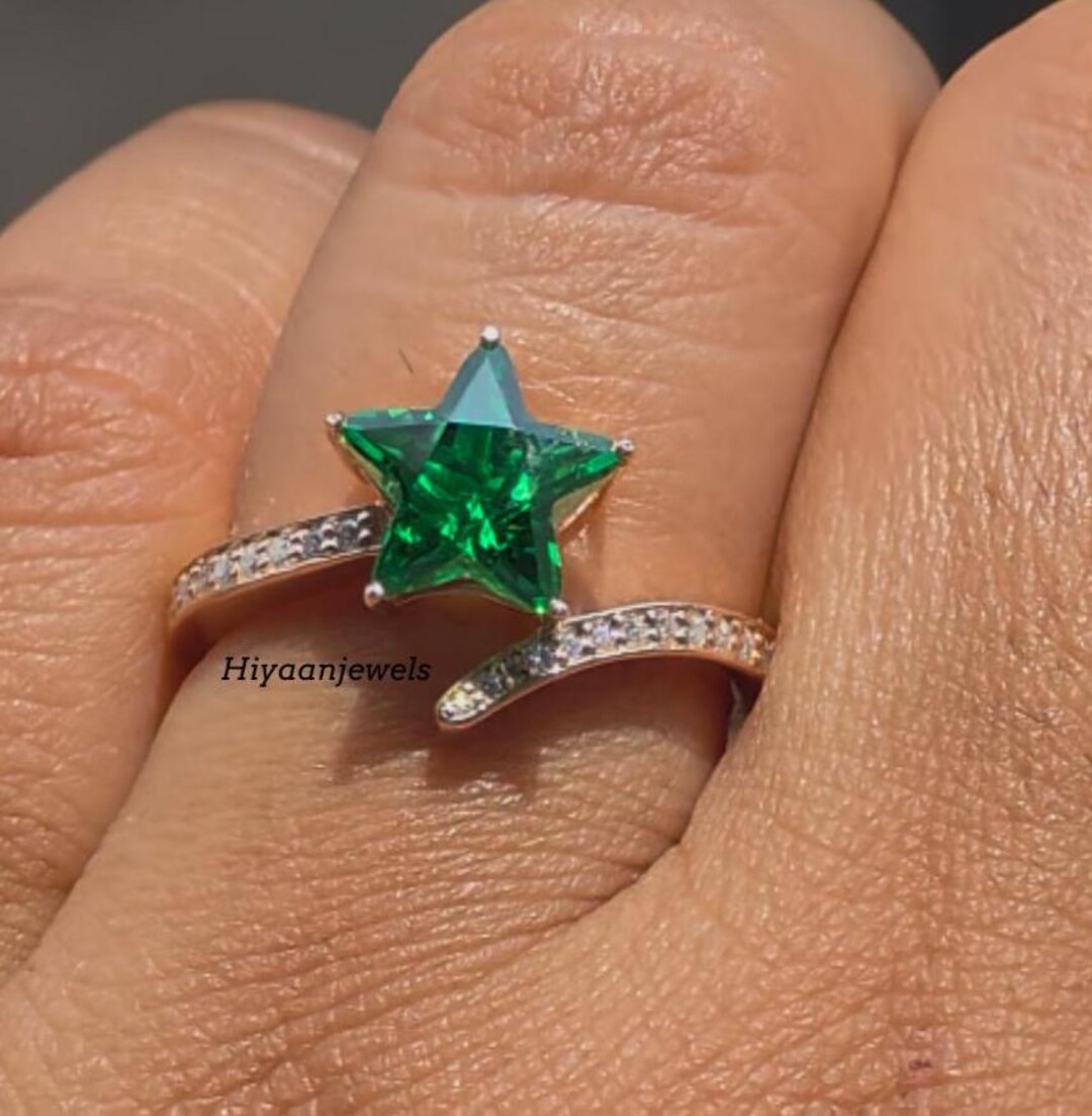 Unique Vivid Green 3.60 CT Star Cut Anniversary Gift Ring, 18K Rose ...