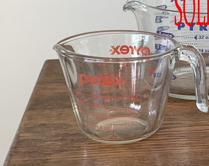 Pyrex Glass Measuring Cup, Red Lettering, Measures 8 Ounces, 1 Cups ...