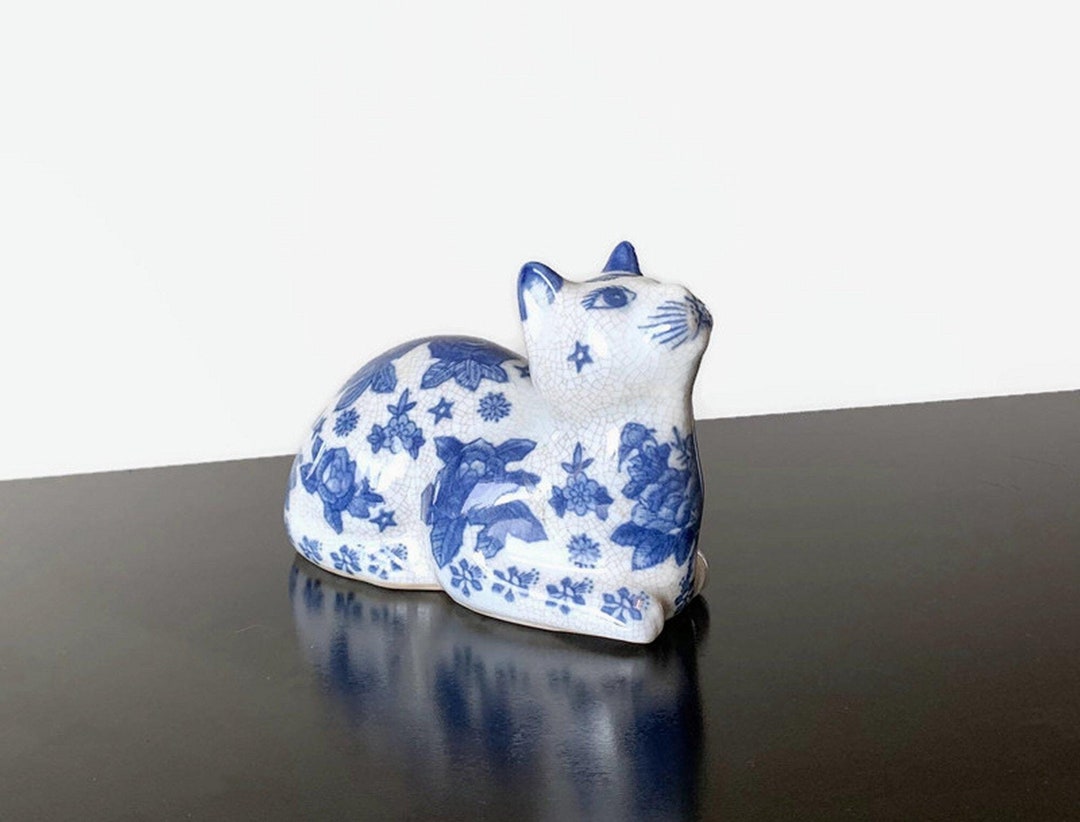 Vintage Ceramic Blue & White Cat Figurine W/ Roses - Etsy