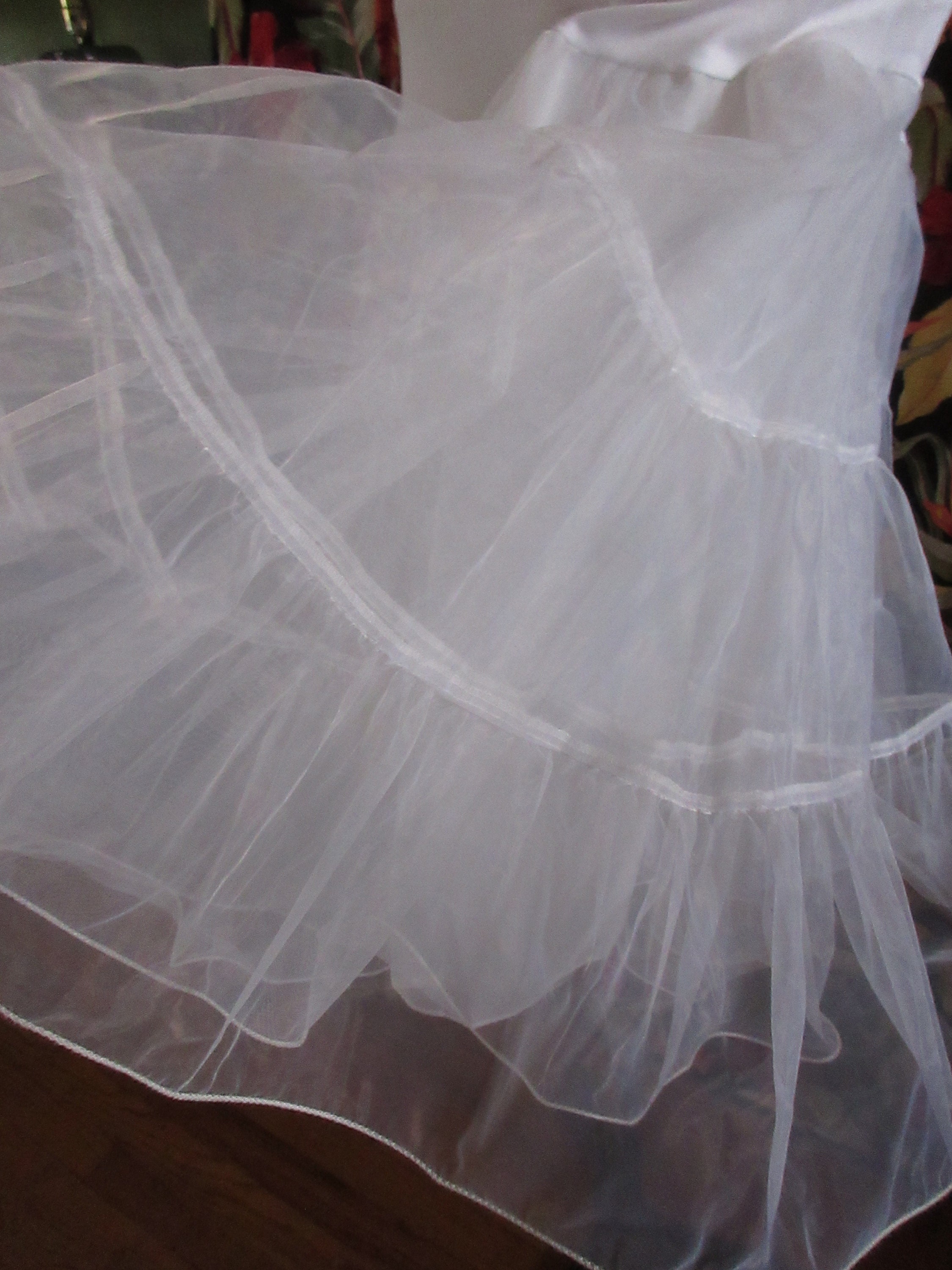 1980s Bright White Crinoline Lined With Spandex at Waist Large 32 Inch ...