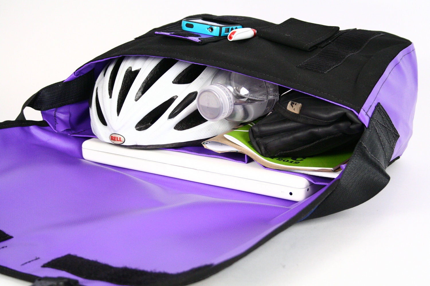 Scenic Cityscape Medi Messenger Bag - Etsy