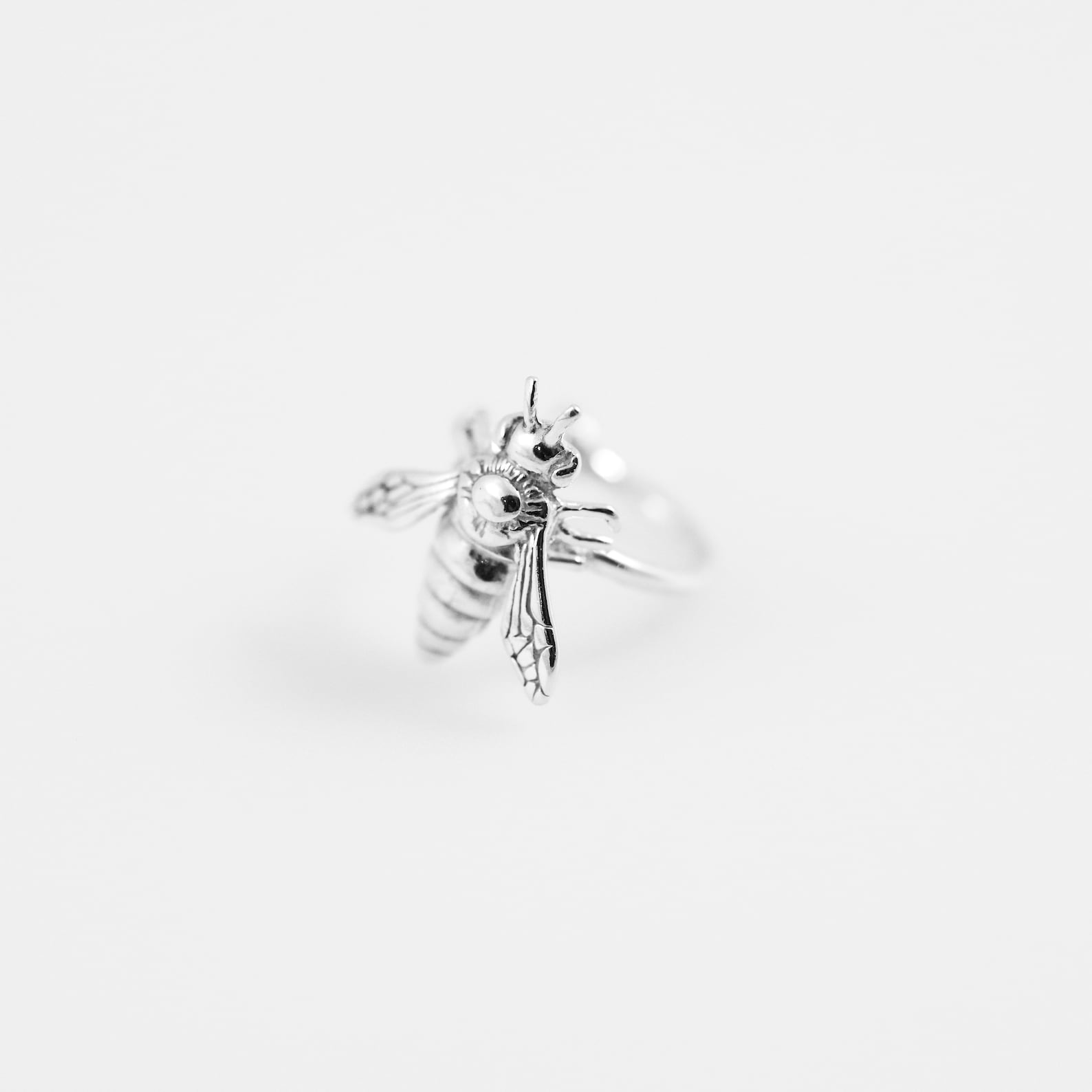 Sterling Silver Bee Ear Cuff –no Piercing Needed, Insect Jewelry ...